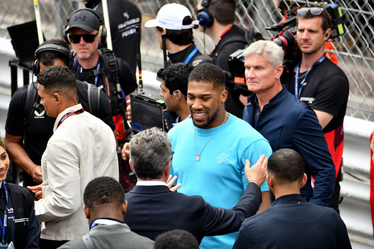 Photo : Anthony Joshua et David Coulthard durant le Monaco E-Prix 2024 ...