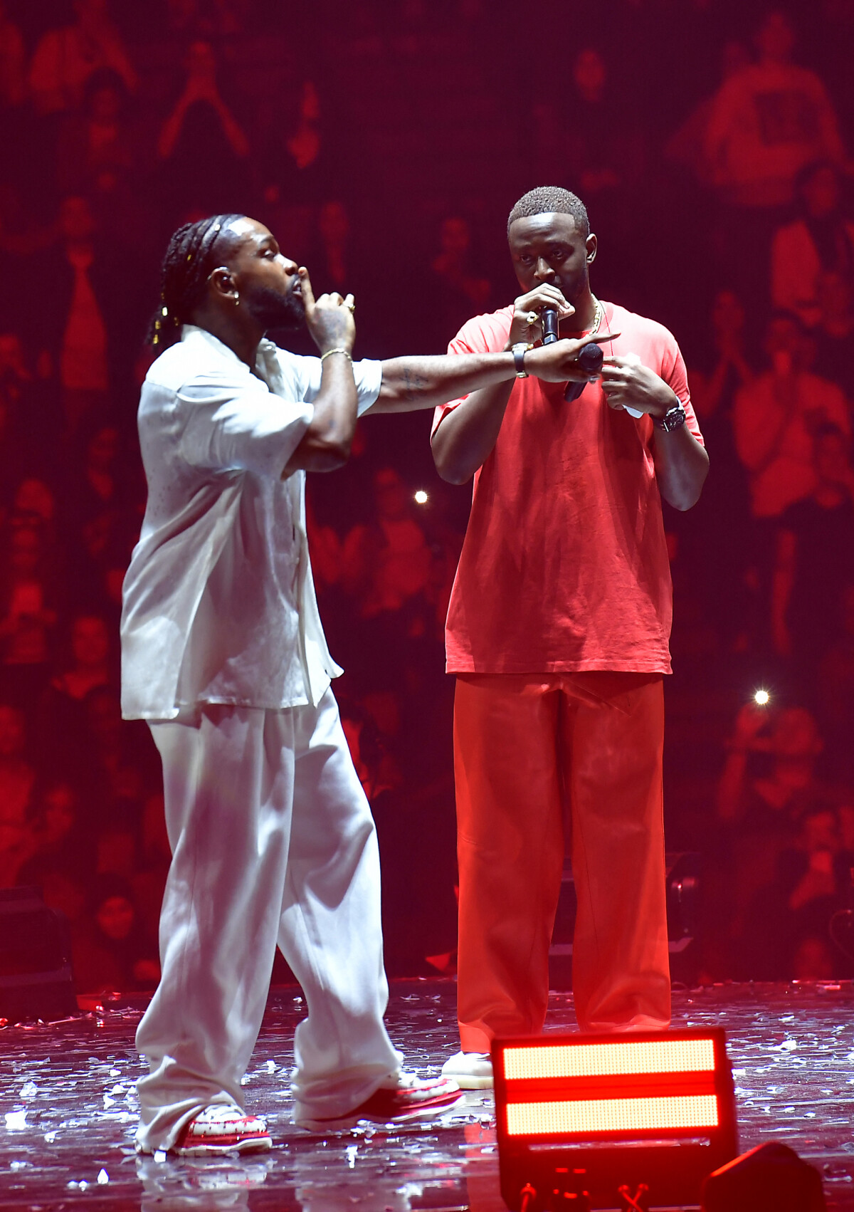 Photo : Dadju et Tayc - Concert de Tayc et Dadju à l'Accor Arena Paris ...