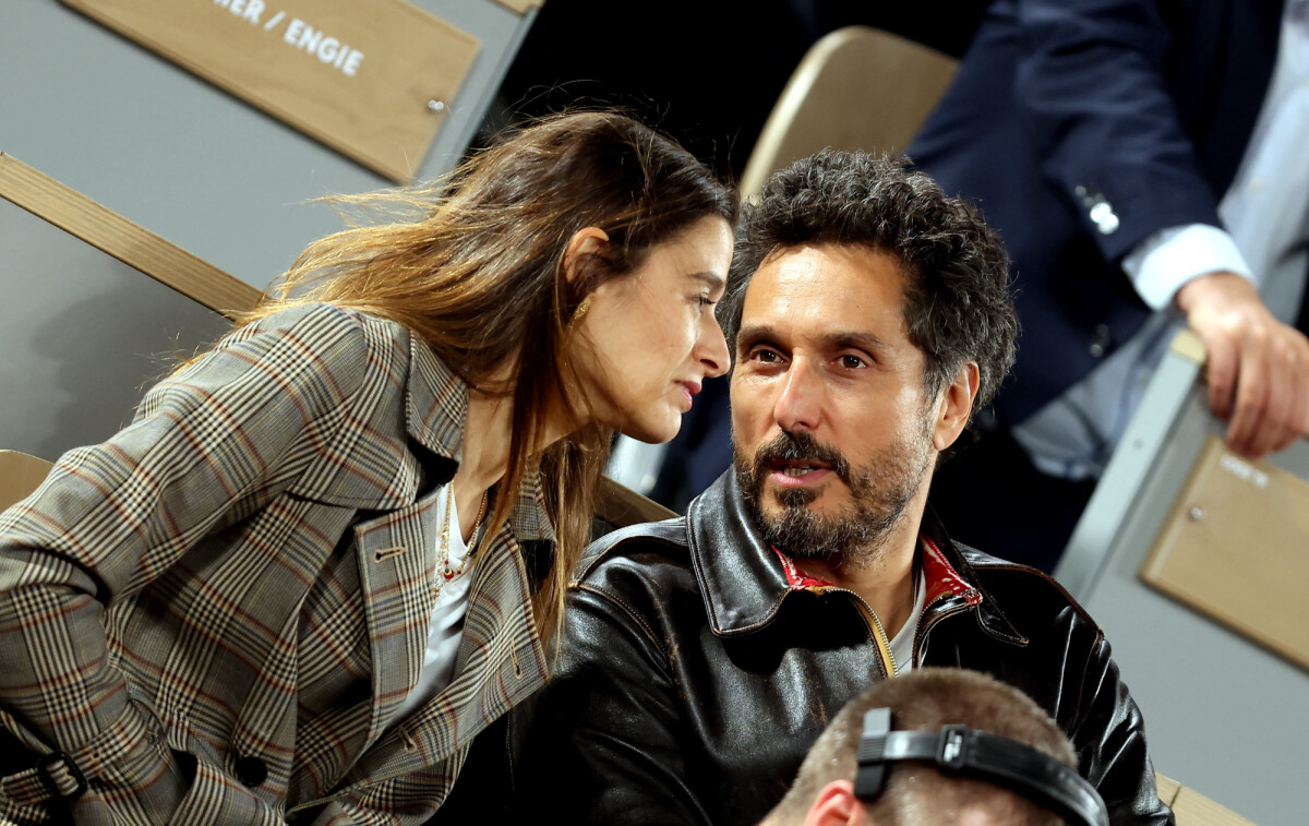 Photo : Vincent Elbaz et sa femme Fanny Conquy dans les tribunes des ...
