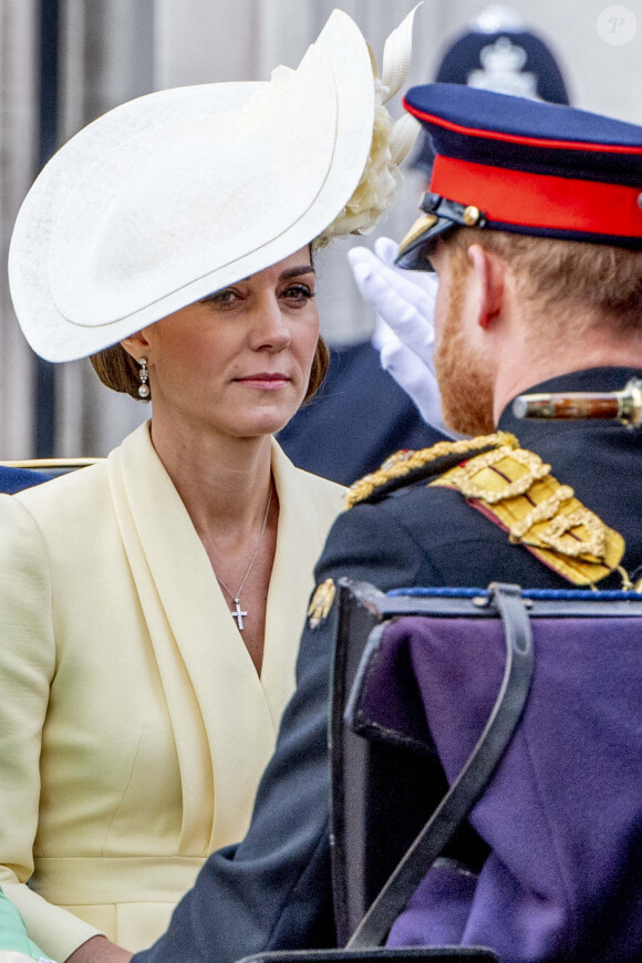 Photo : La famille royale britannique lors de la Queen's Birthday ...