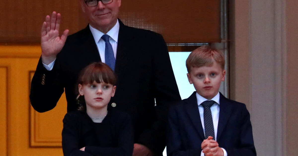 Une princesse fâchée ! Gabriella de Monaco boude son frère Jacques sur ...
