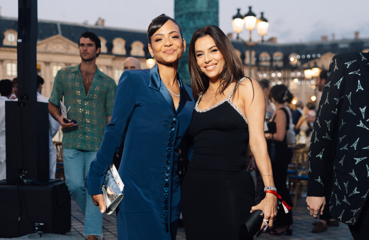 Photo : Christina Milan et Eva Longoria - Arrivées au défilé de mode ...