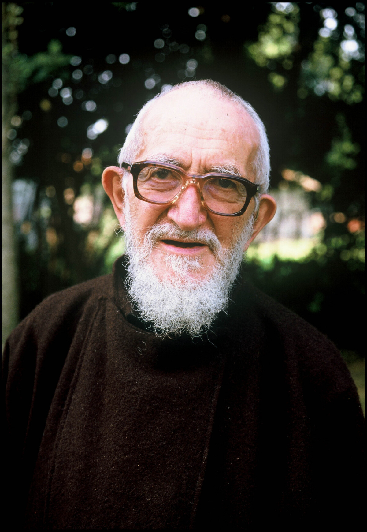 Photo : Exclusif - L'abbé Pierre chez lui à Esteville en Seine-Maritime ...