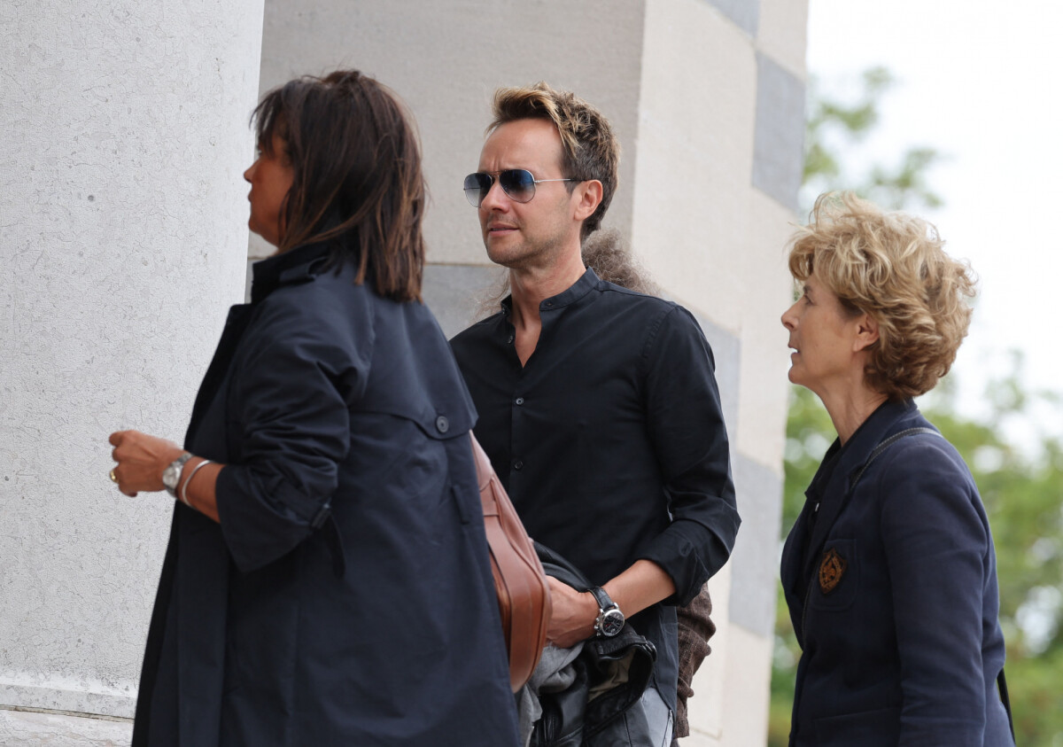 Photo : Cyril Féraud - Obsèques de P.Laffont dans la salle de la ...