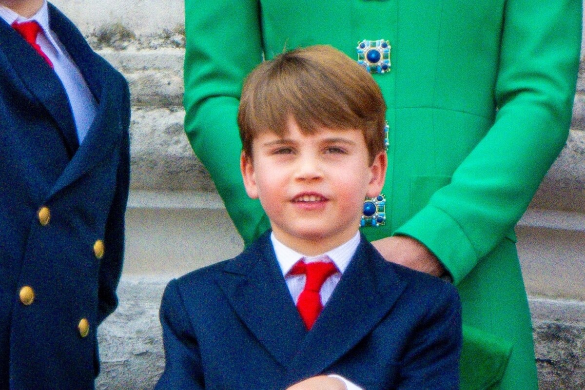 Photo : Le prince Louis de Galles au balcon du Palais de Buckingham ...