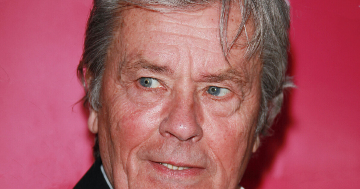 Comment Alain Delon était-il en privé ? "On avait des rapports...", la ...