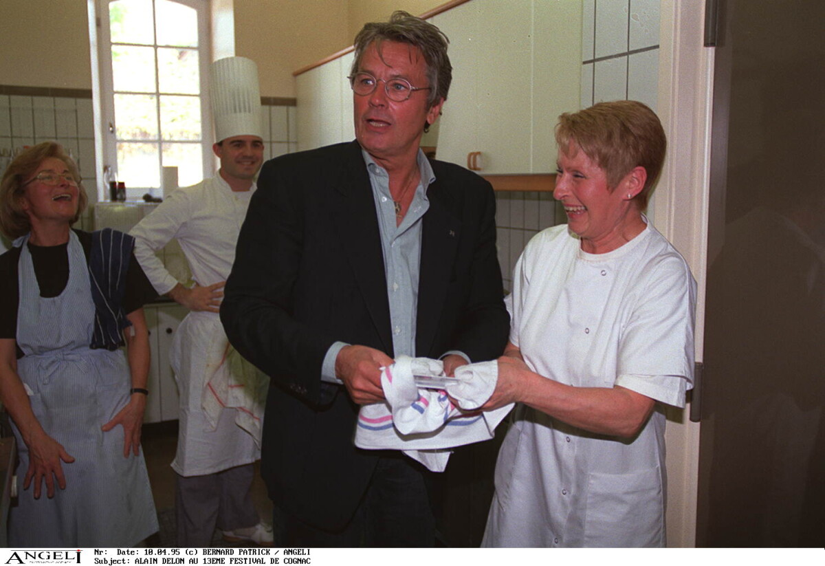 Photo : Disparu en août dernier, Alain Delon aimait passer aux ... Photo : Disparu en août dernier, Alain Delon aimait passer aux ...