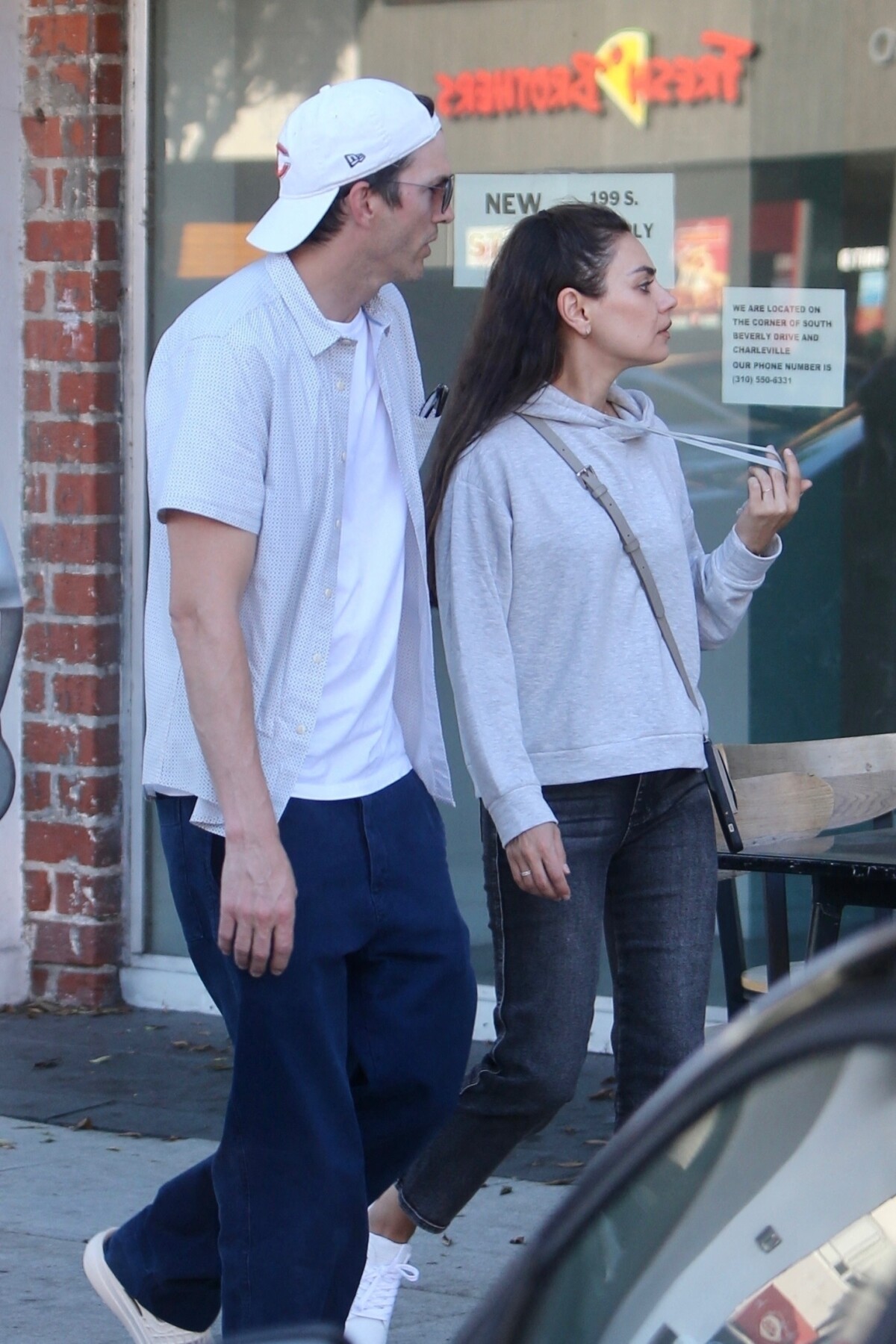 Photo : Beverly Hills, CA - EXCLUSIF - Ashton Kutcher et Mila Kunis ont ...