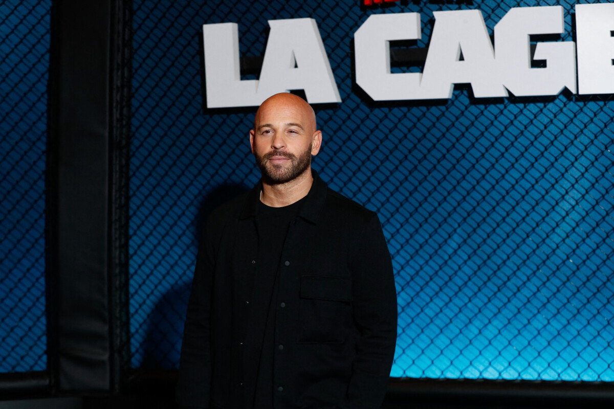 Photo : Pour évoquer sa toute nouvelle série "La Cage" prochainement ...