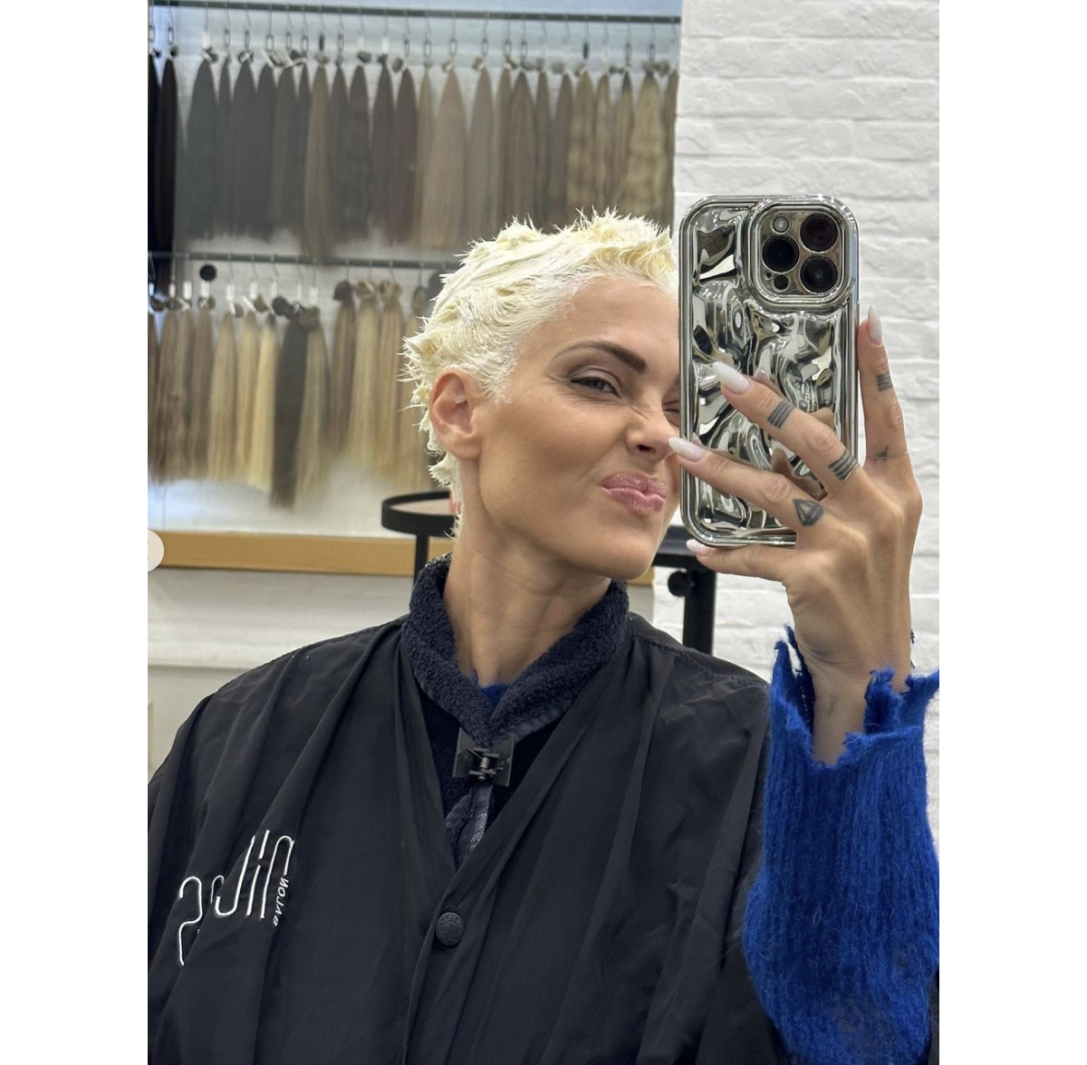 Photo : Caroline Receveur dévoile son nouveau look sur Instagram ...