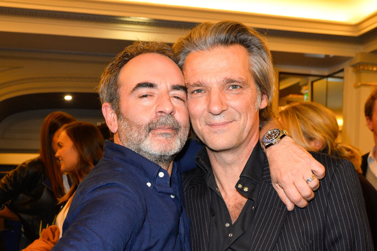 Photo : Sont très proches dans la vraie vie Bruno Solo et Yvan Le ...