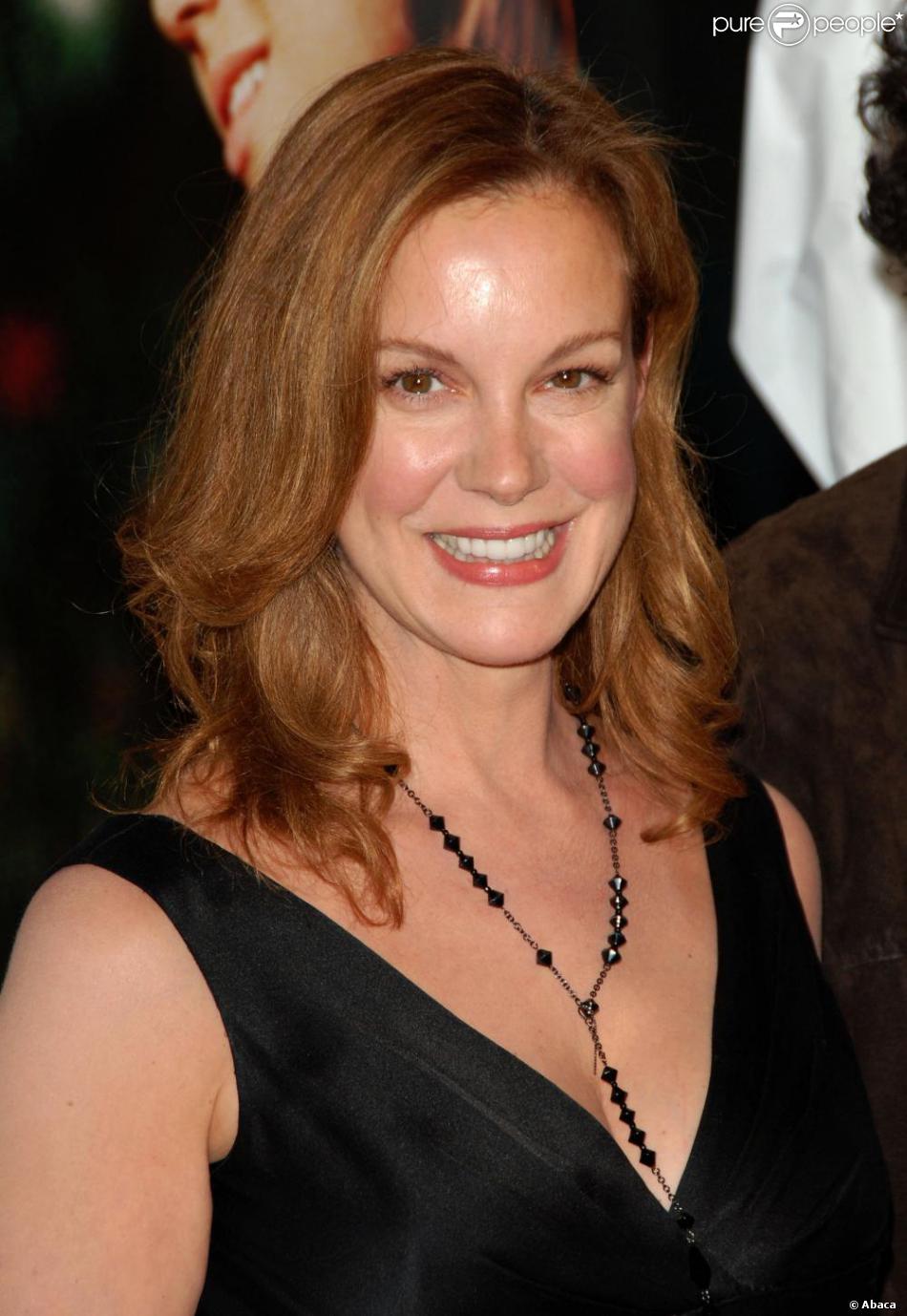 Elizabeth Perkins - Purepeople