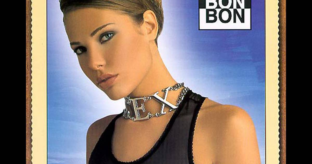 Ilary Blasy, model pour Bon bon (2003) - Purepeople