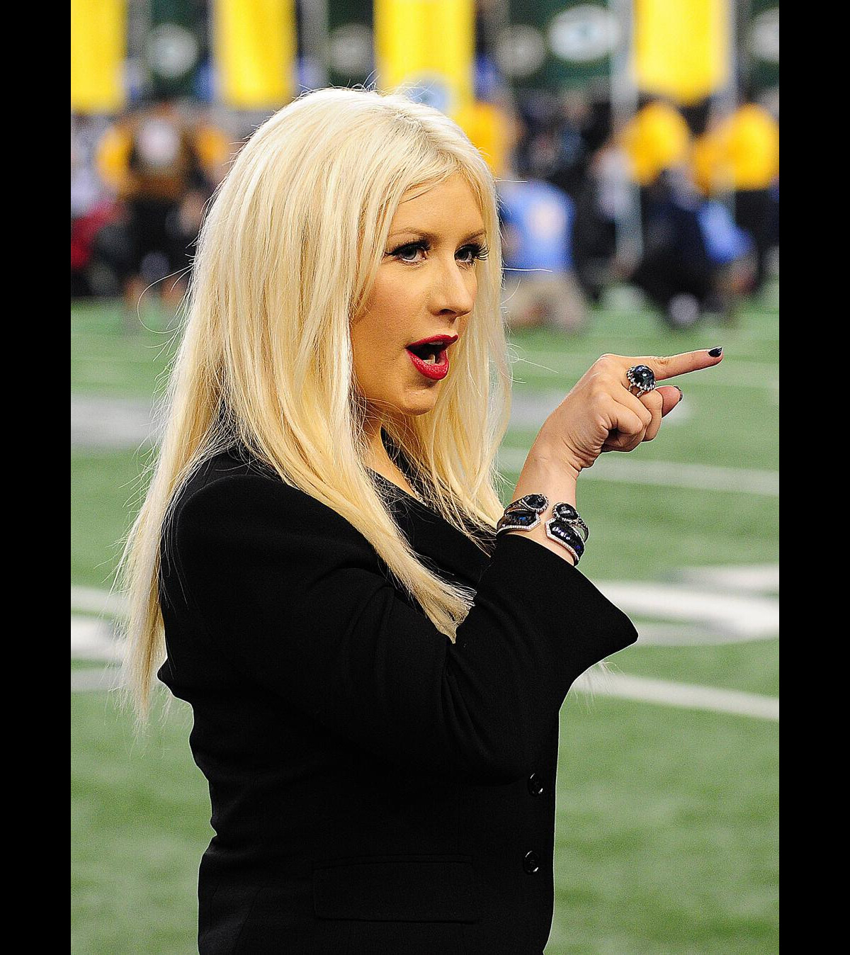 Photo : Christina Aguilera sur scène lors du Super Bowl le 6 février ...