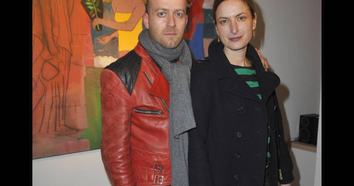 Zoe Cassavetes et son époux Sébastien Chenut à la galerie parisienne ...