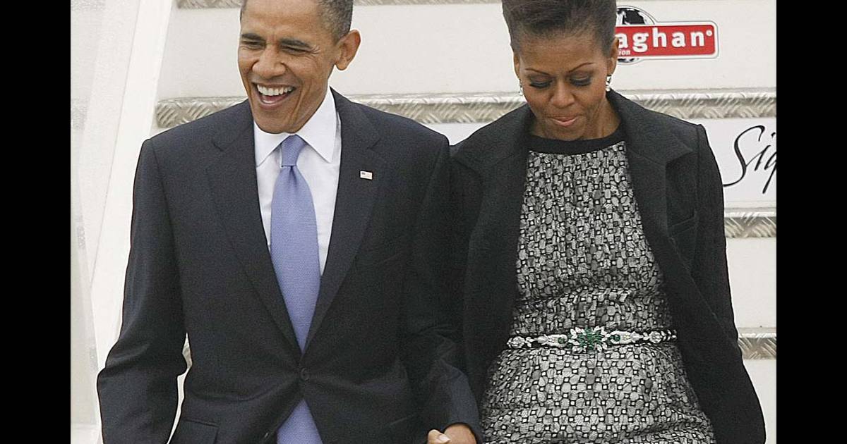 Barack et Michelle Obama arrivent à Dublin, lundi matin, le 23 mai 2011 ...