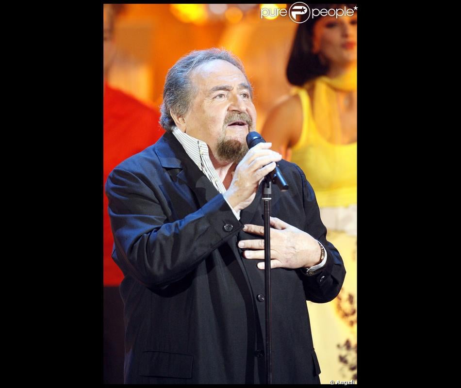 Richard Anthony, en octobre 2008, sur le plateau de l'émission Les ...