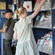Elle Fanning en couverture du magazine Love photographiée par Mert et ...