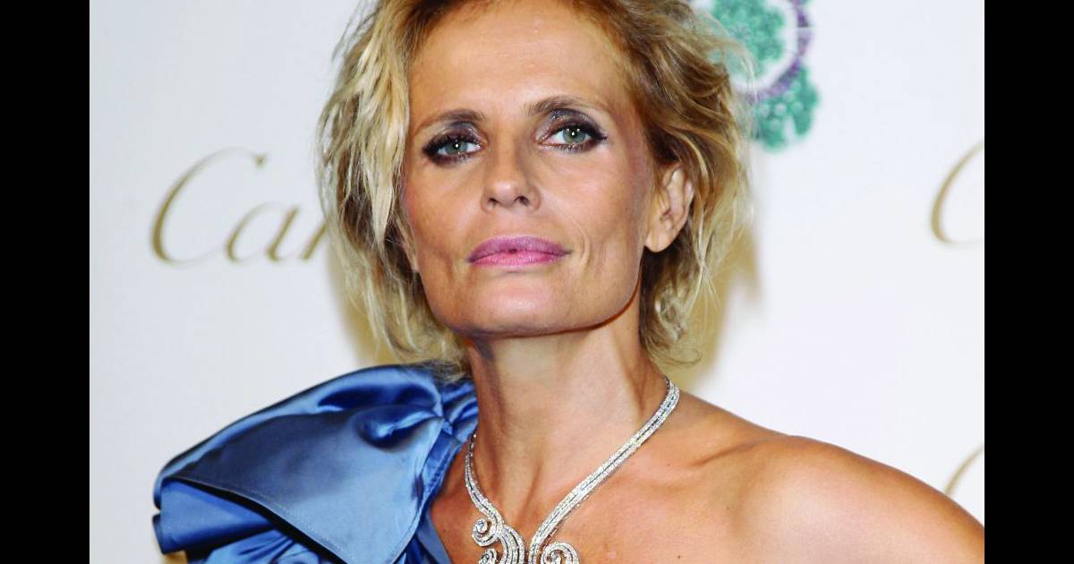 L'actrice italienne Isabella Ferrari lors de la présentation de la ...