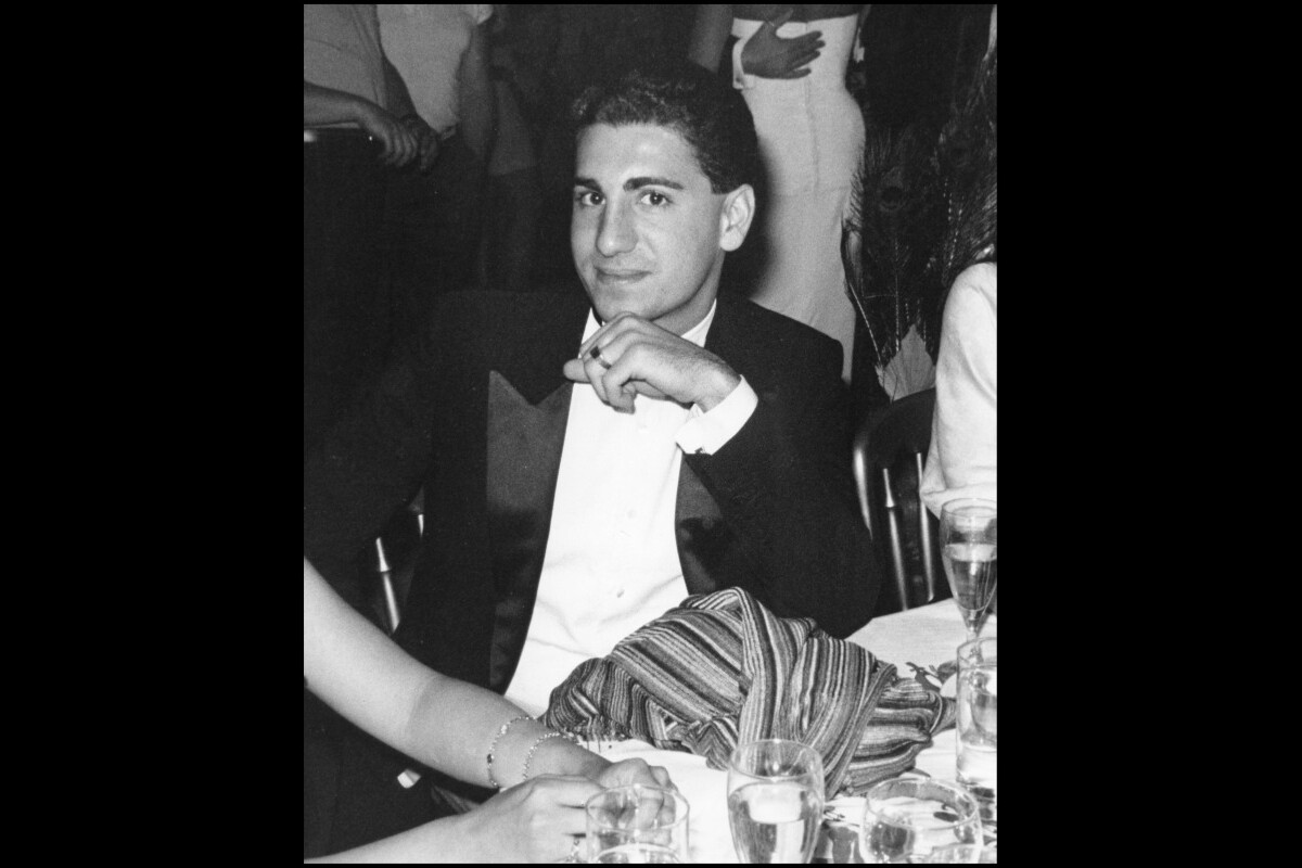 Photo : Ali Reza en 1986. - Purepeople