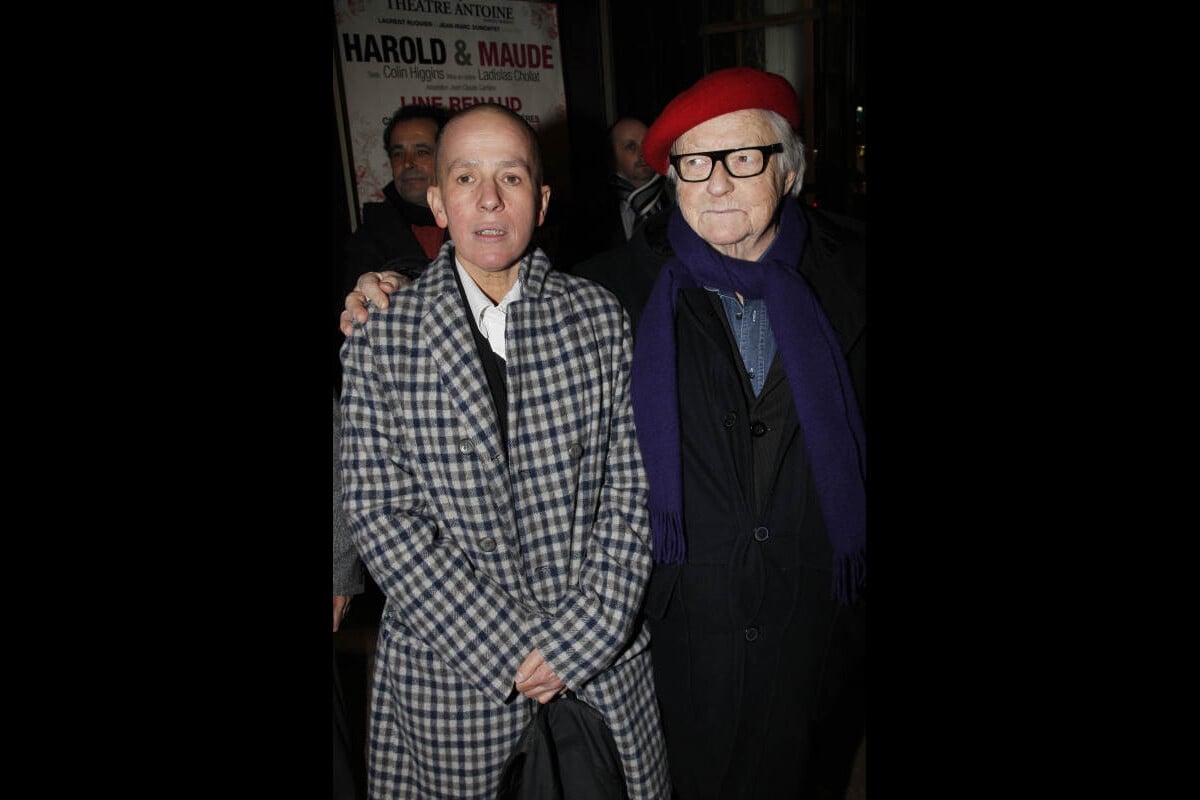 Photo : Roger Dumas et sa femme lors de la générale de la pièce Harold ...