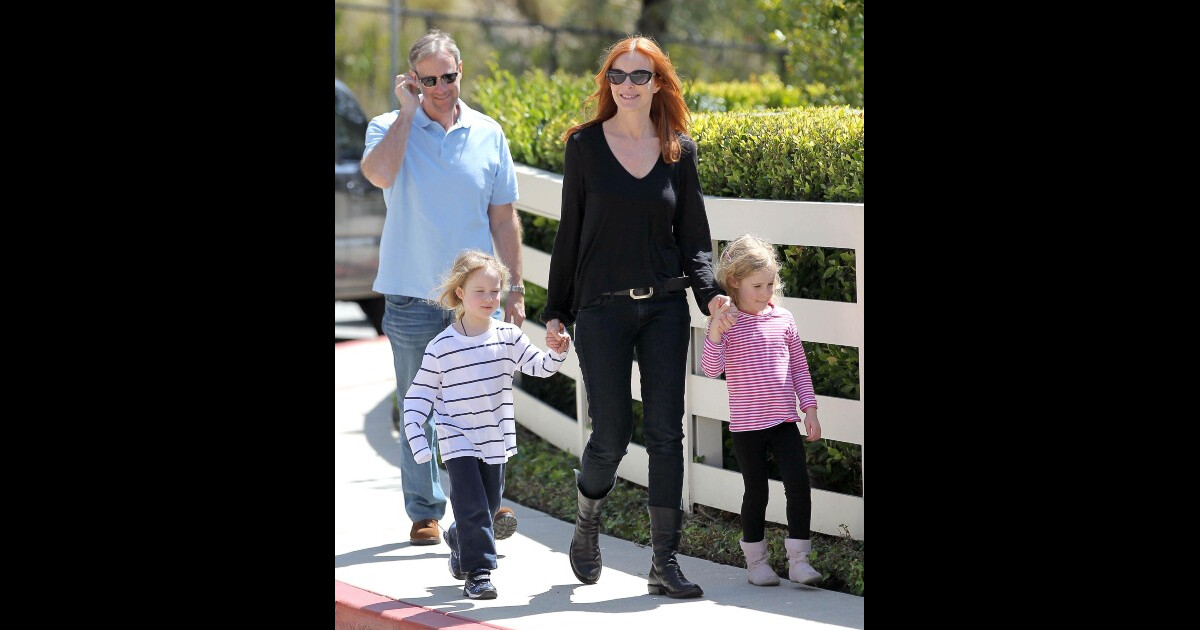 Marcia Cross : La belle rousse se balade avec son mari et ses adorables ...