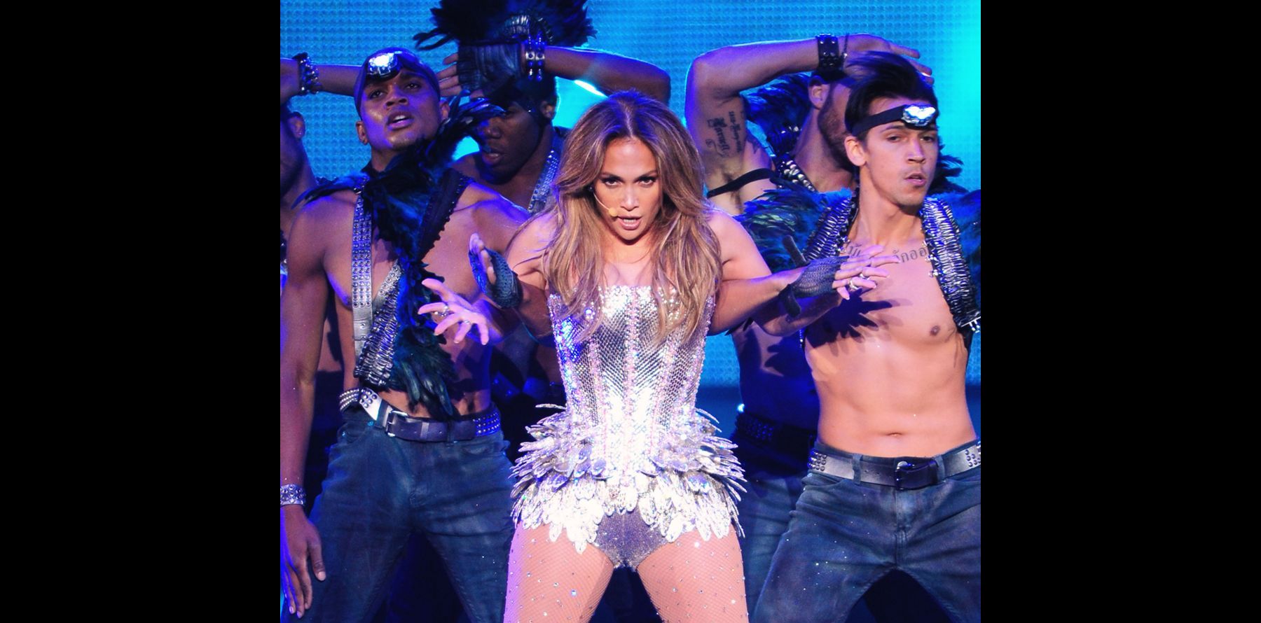 Jennifer Lopez Tenues De Scène Couture Pour Sa Tournée Mondiale
