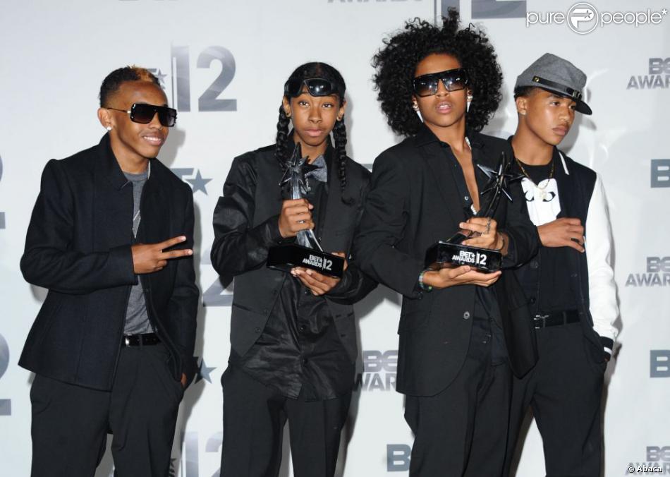 Les Mindless Behavior en plein photoshoot des BET Awards 2012, à Los ...