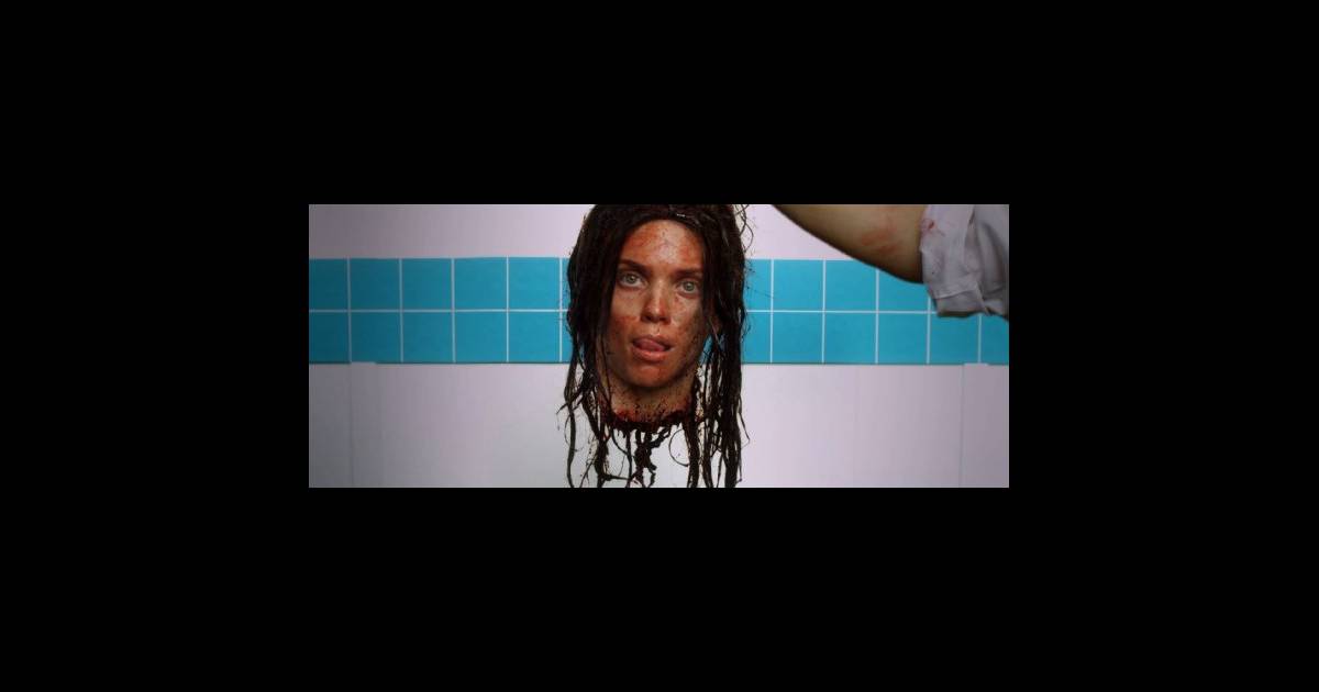 AnnaLynne McCord décapitée dans Excision de Richard Bates Jr. - Purepeople