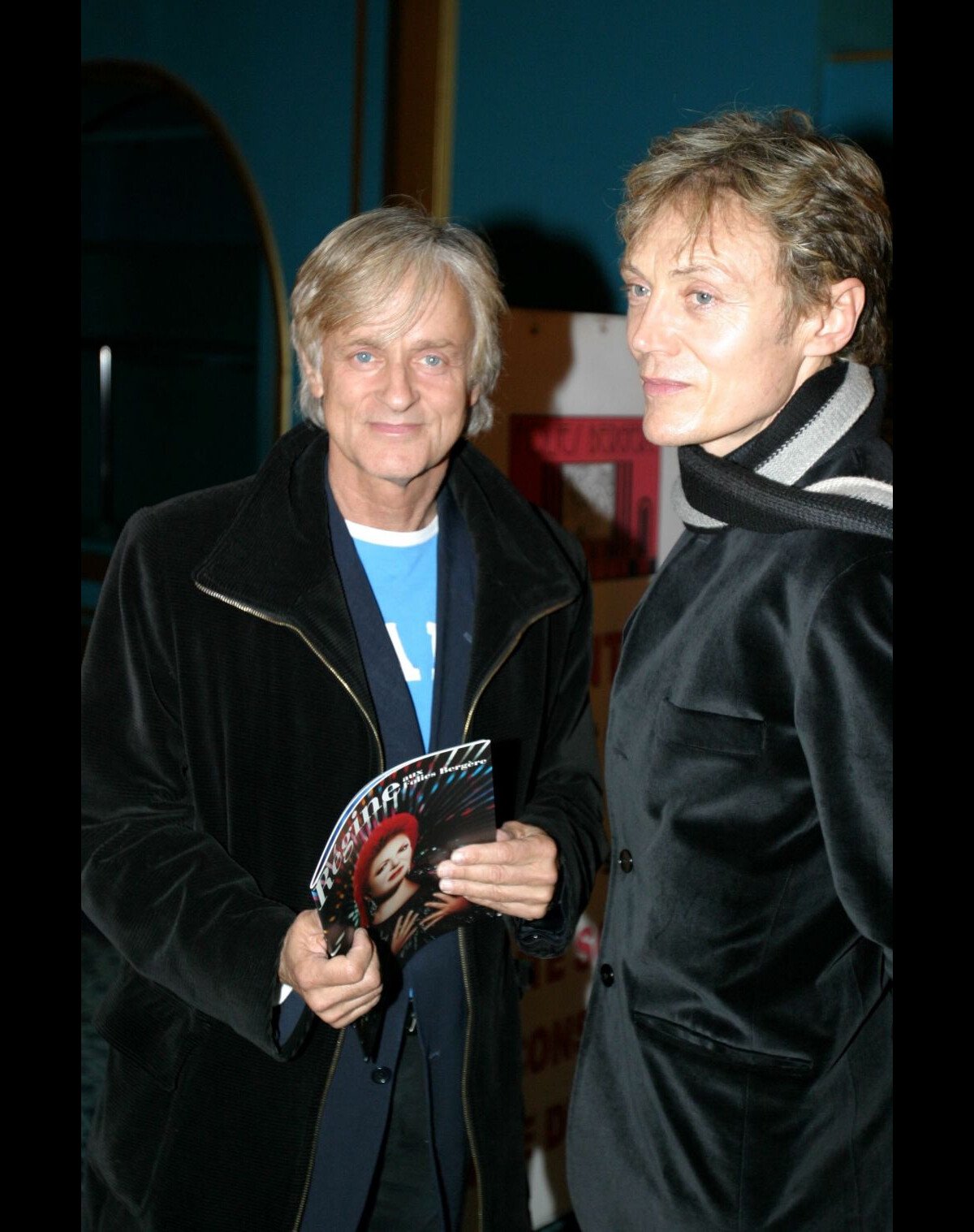 Photo : Dave et son compagnon Patrick Loiseau à Paris, le 12 mai 2004 ...