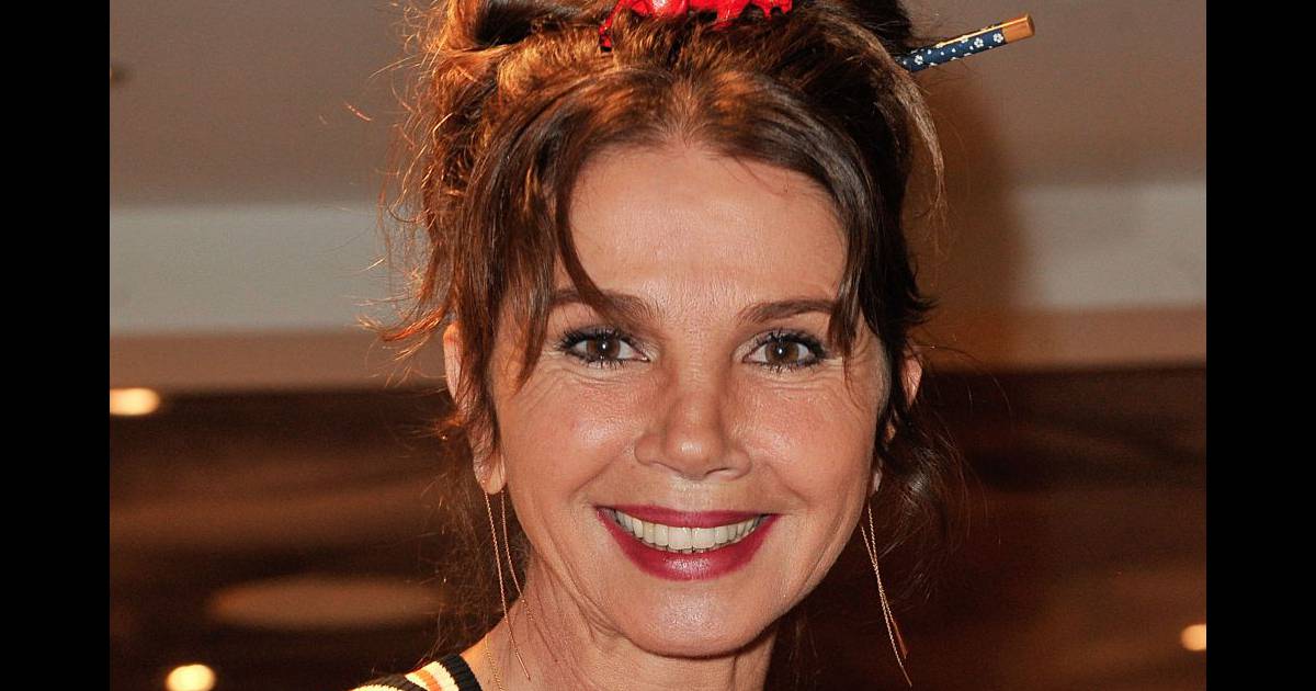 Victoria Abril et Claudia Cardinale complices au côté de Marie-Anne ...