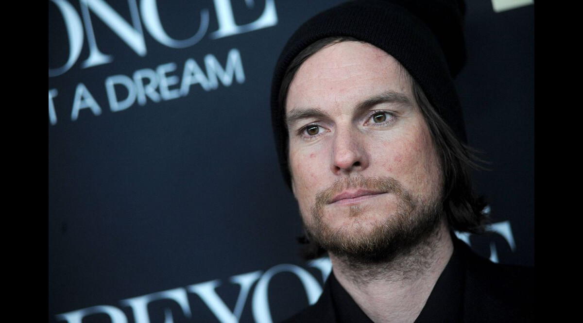 Photo : Ed Burke lors de la première de son documentaire Life is but a ...