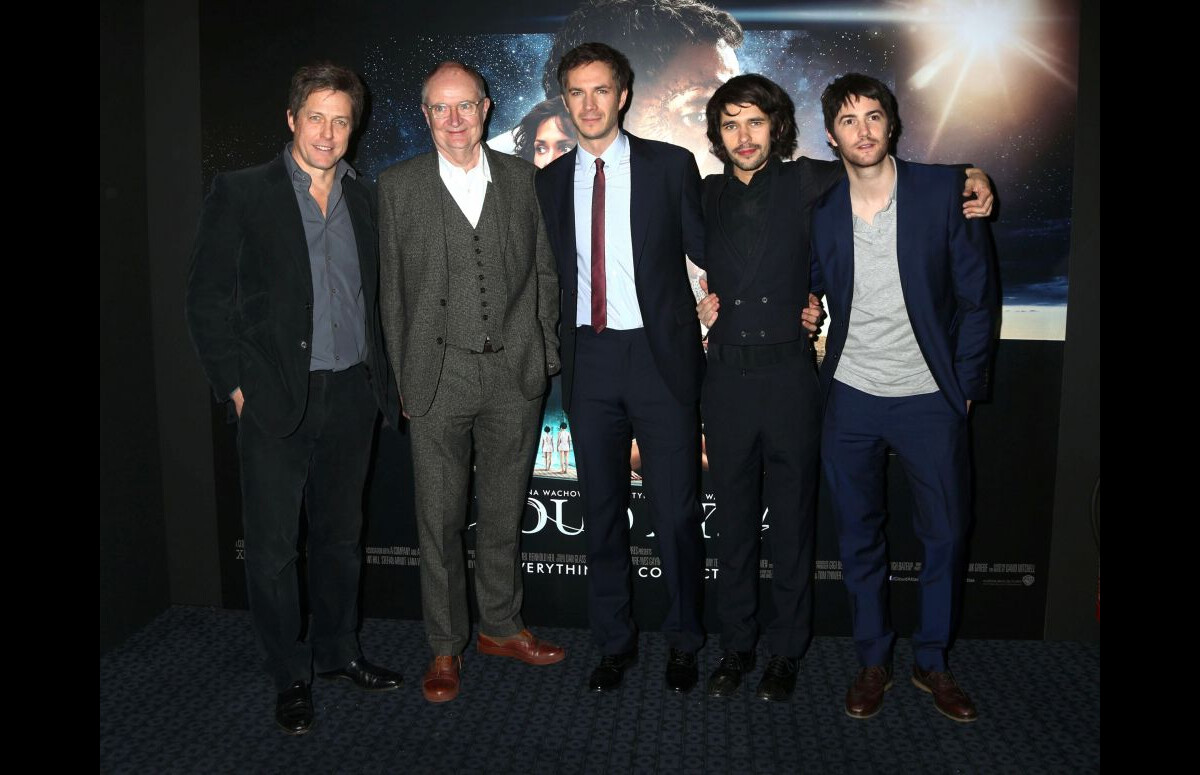 Photo : Hugh Grant, Jim Broadbent, James D'arcy, Ben Whishaw et Jim ...