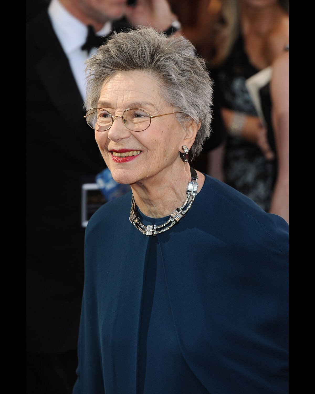 Photo : Emmanuelle Riva face à la foule des 85e Oscars au Dolby Theatre ...