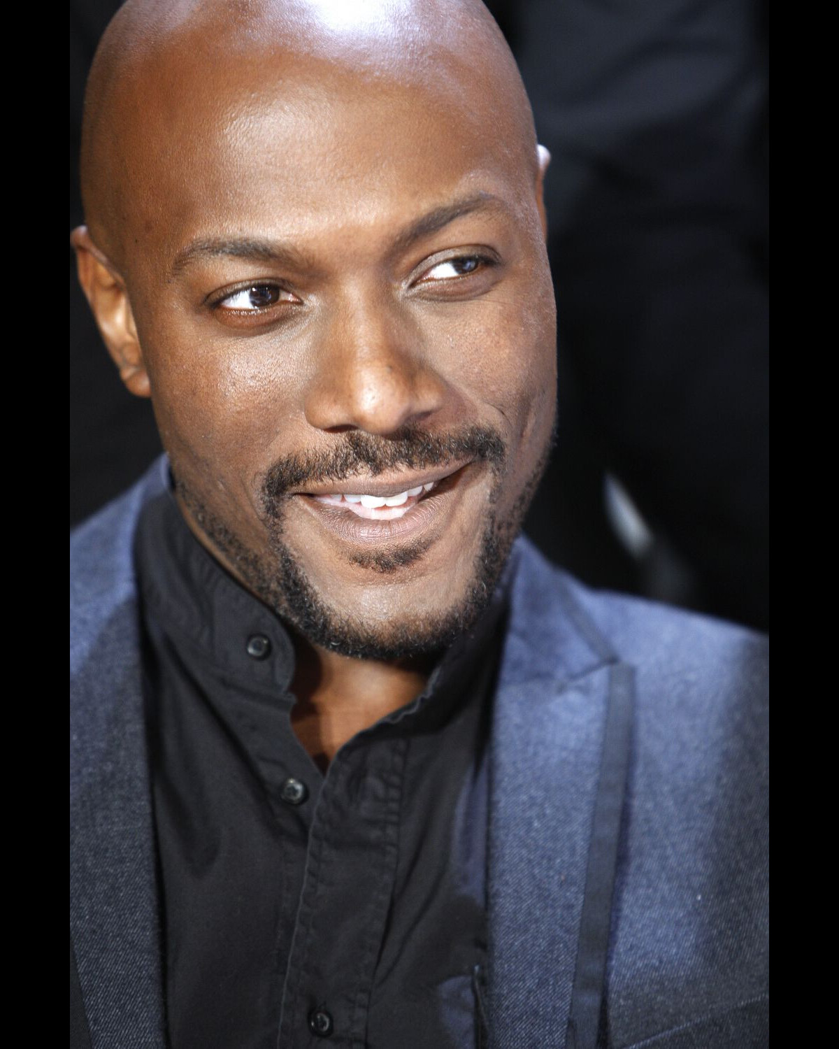 Photo : Harry Roselmack à Paris, le 10 décembre 2012. - Purepeople