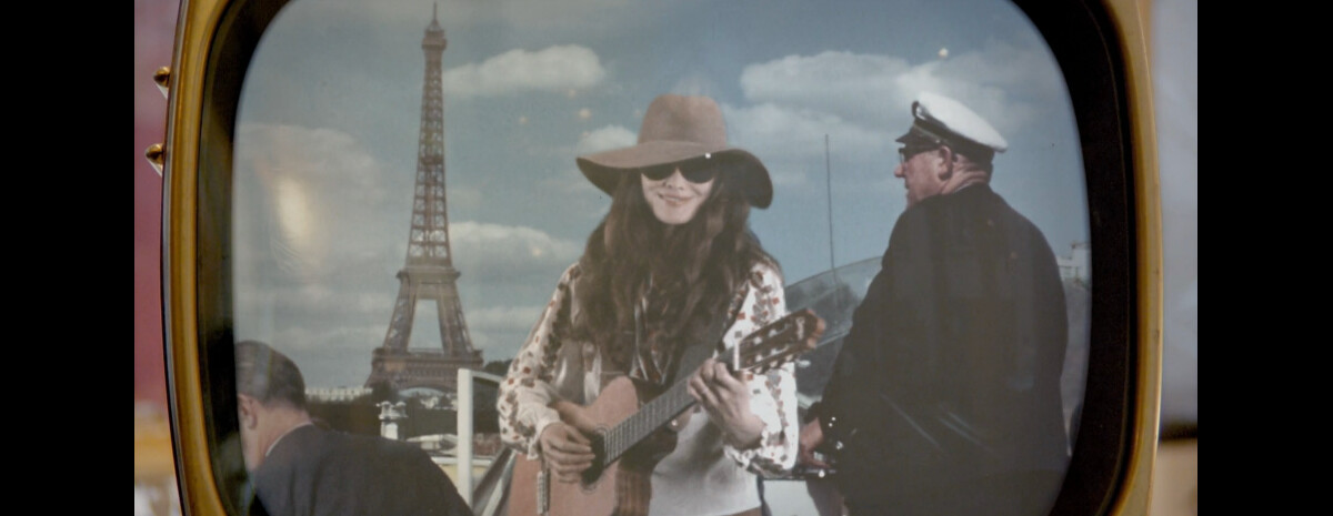 Photo : Clip du titre "Mon Raymond" de la chanteuse Carla Bruni. Avril ...