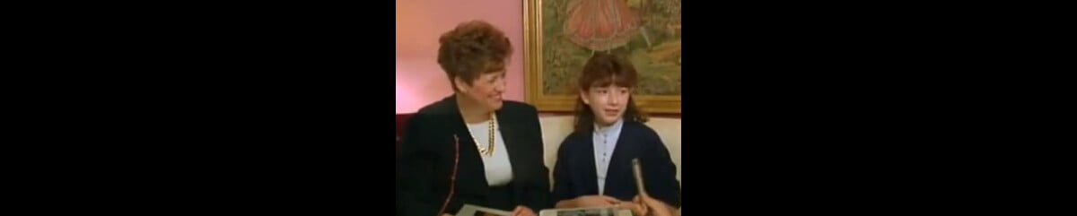 Vidéo : Betty Mahmoody et sa fille Mahtob lors d'une interview réalisée ...