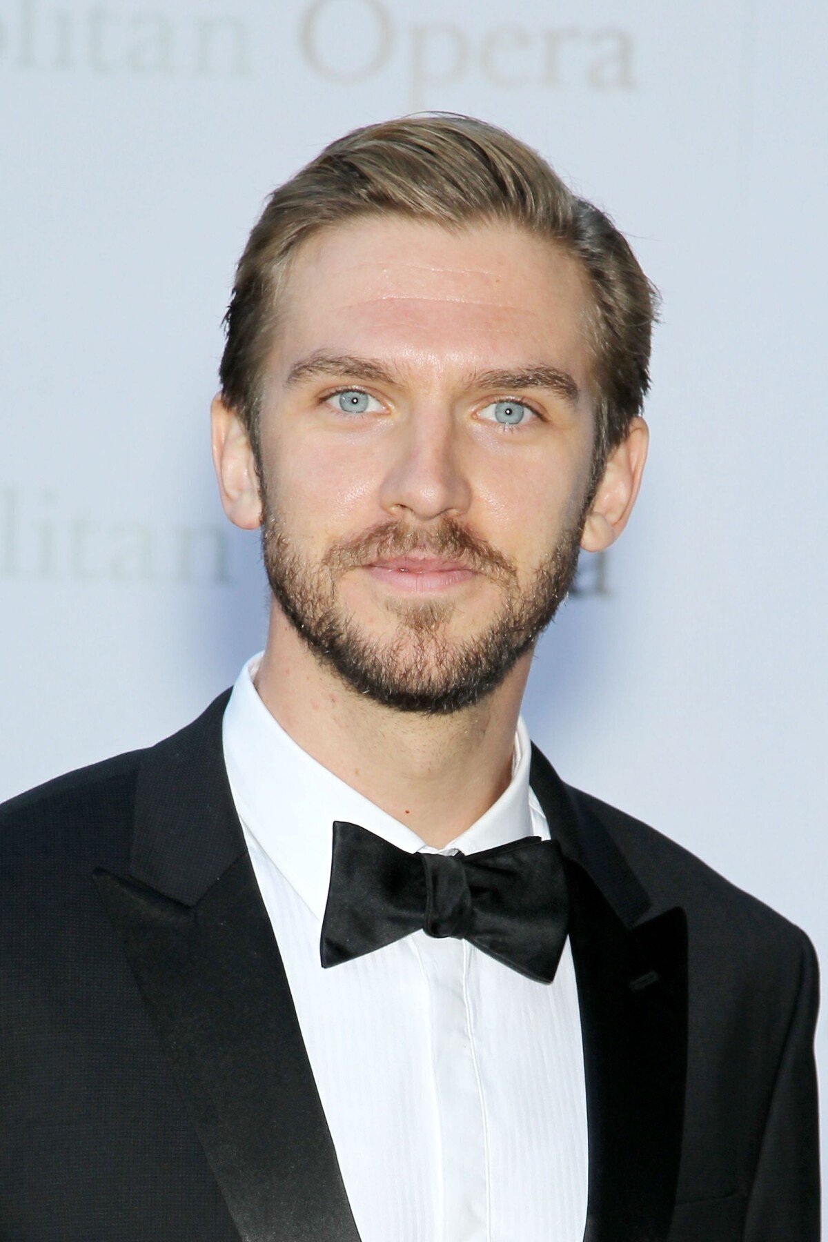 Photo : Dan Stevens lors de la soirée du Metropolitan Opera à New York ...