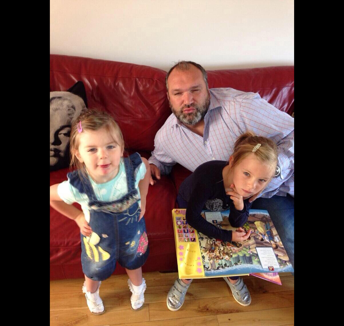 Photo : Neil Ruddock et ses filles Pebbles et Kizzy - Purepeople