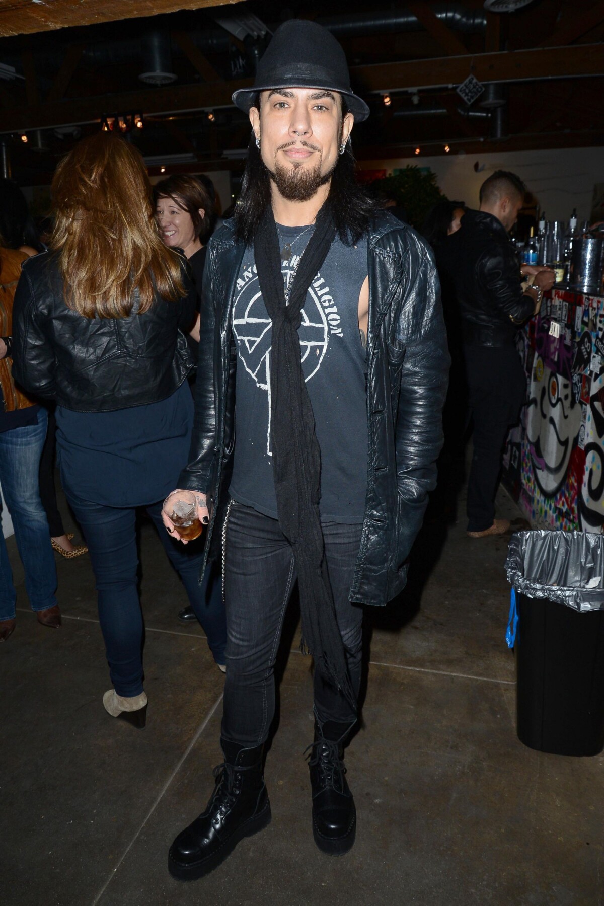 Photo : Dave Navarro à Los Angeles, le 16 février 2013 - Purepeople
