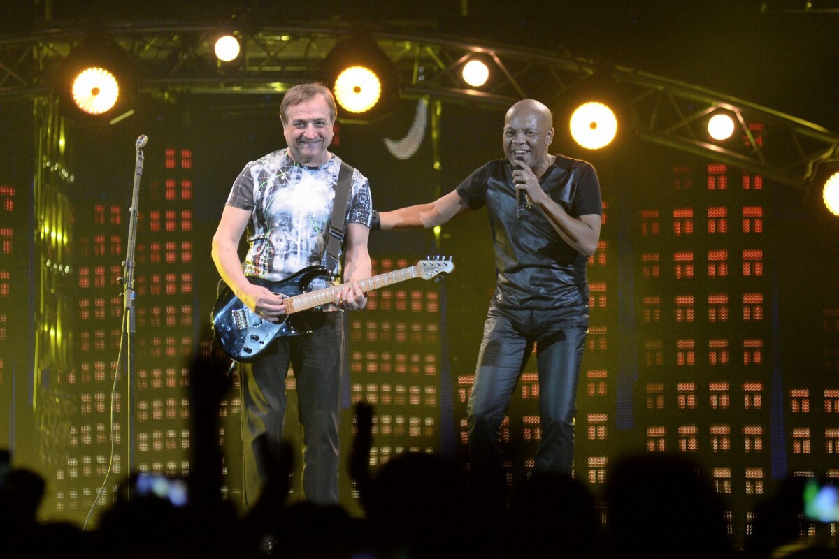 Photo : Emile et Images performing live during Stars 80 concert held at ...