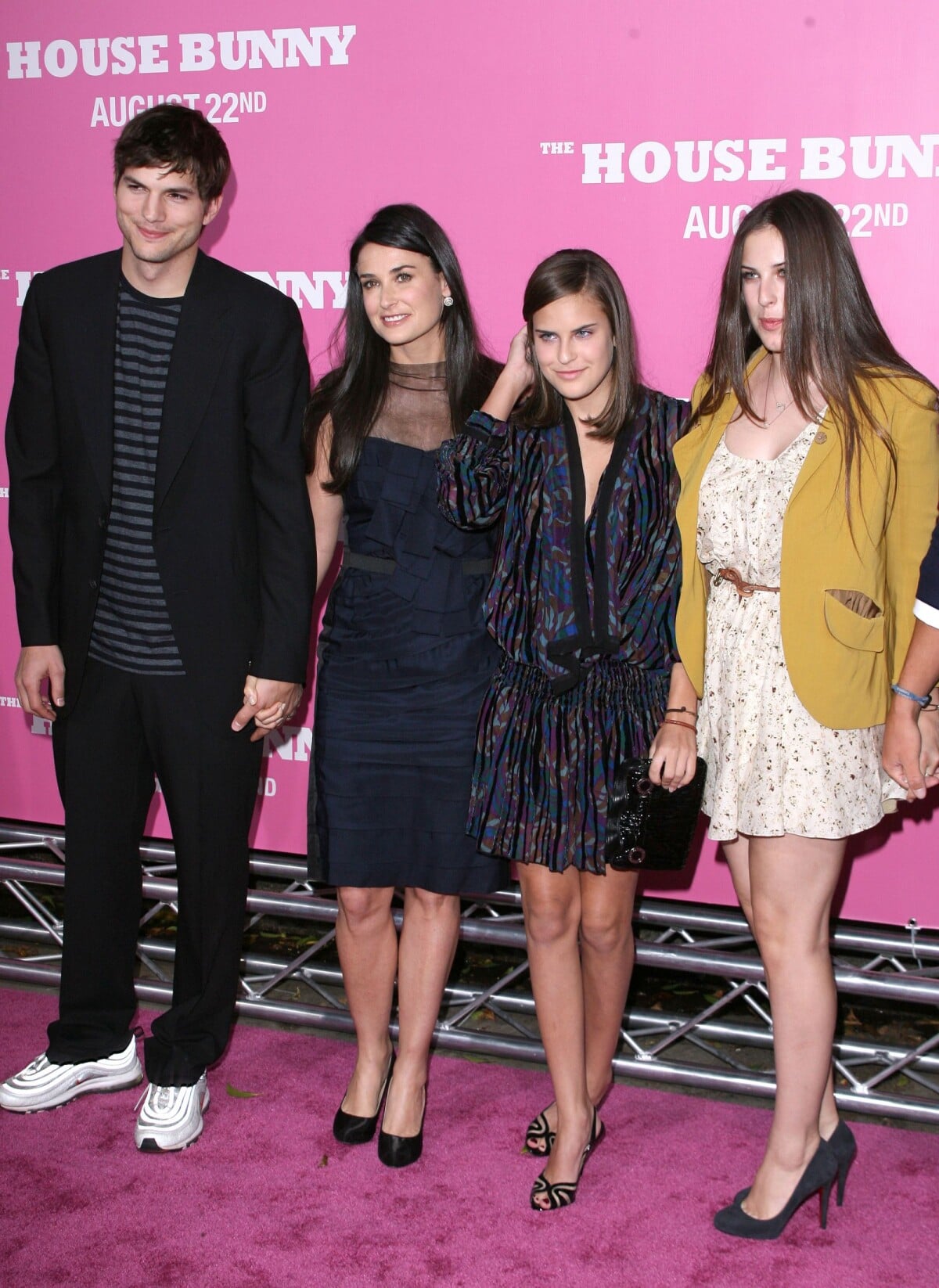 Photo : Demi Moore avec Ashton Kutcher et ses filles Tallulah et Scout ...