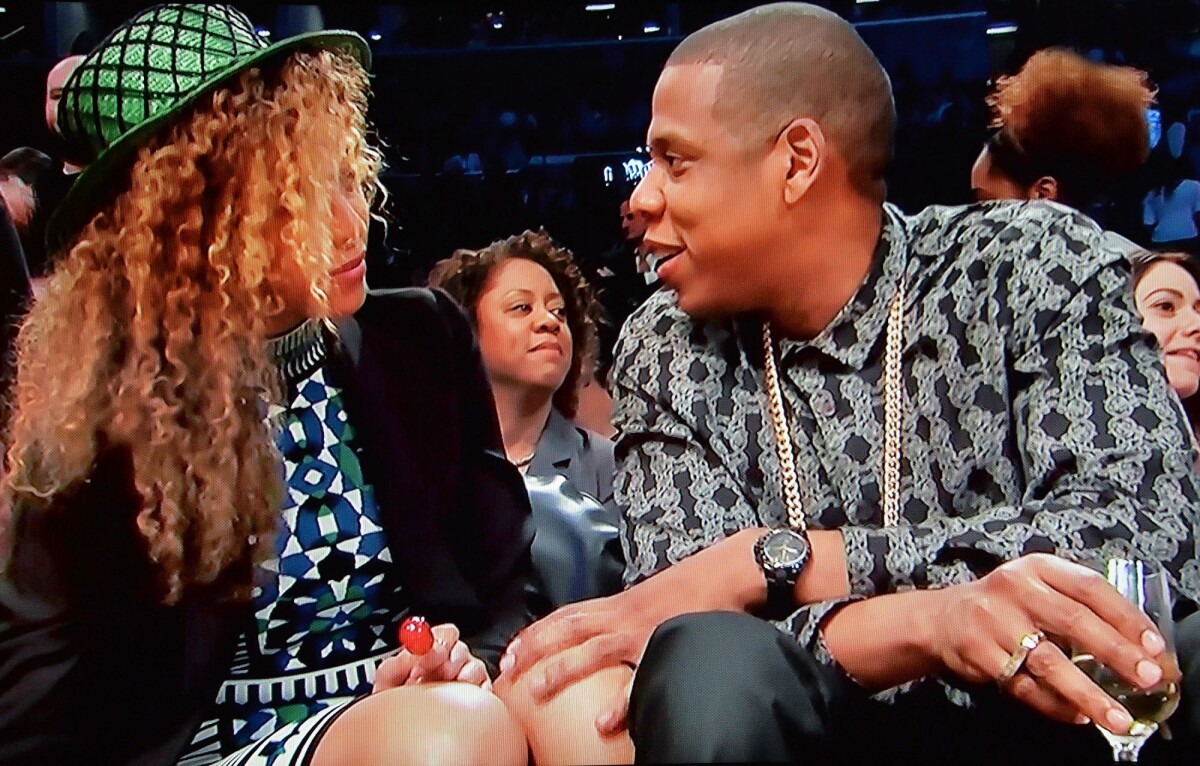 Photo : Beyoncé et Jay Z assitent au match entre les Brooklyn Nets et ...