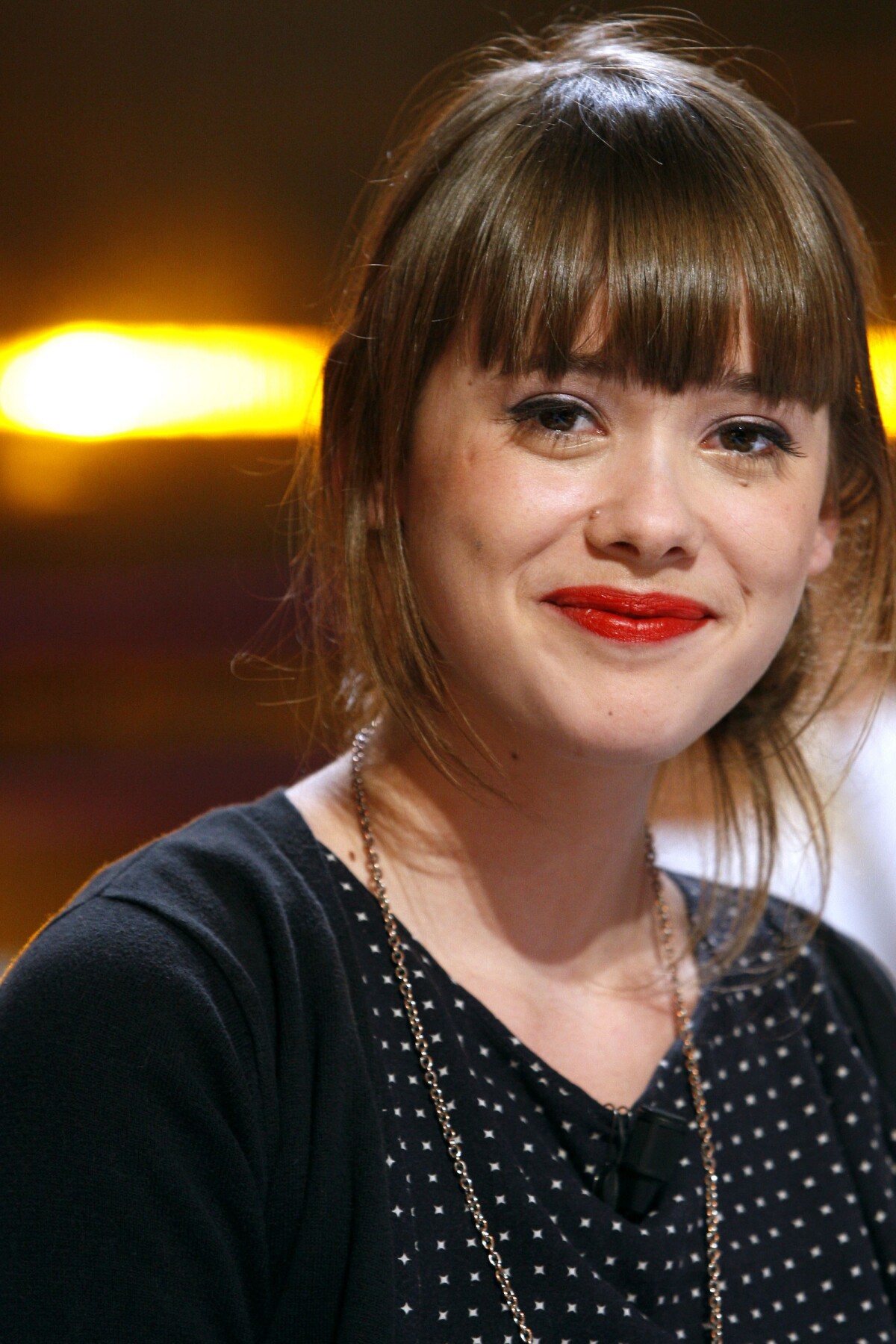 Photo : Mathilde Warnier en 2011 dans "Au Field de la Nuit" sur TF1 ...