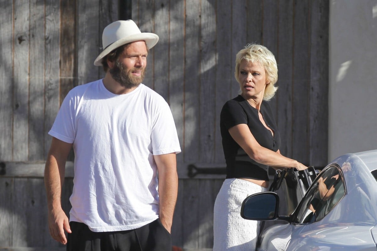 Photo : Pamela Anderson et Rock Salomon à Malibu, le 26 juin 2014 ...