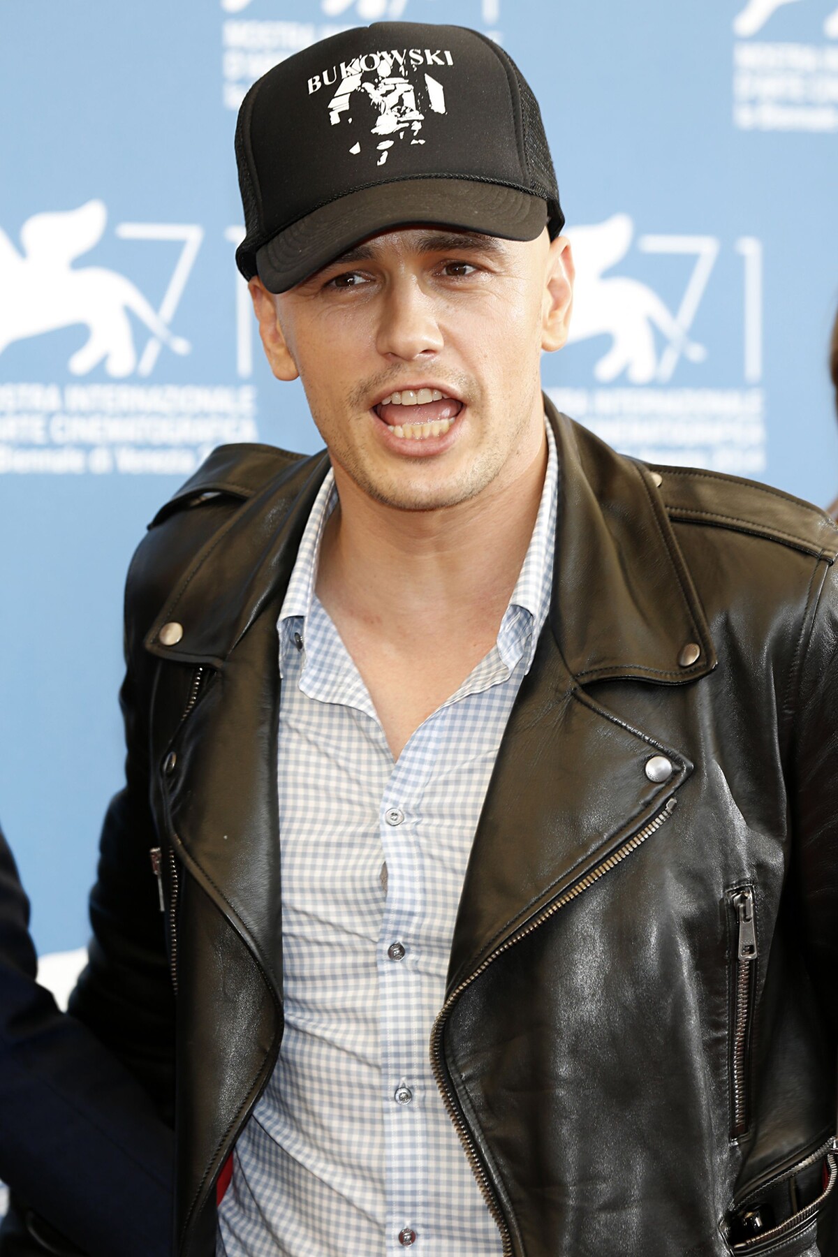 Vidéo : James Franco - Photocall du film "The Sound And The Fury" lors ...
