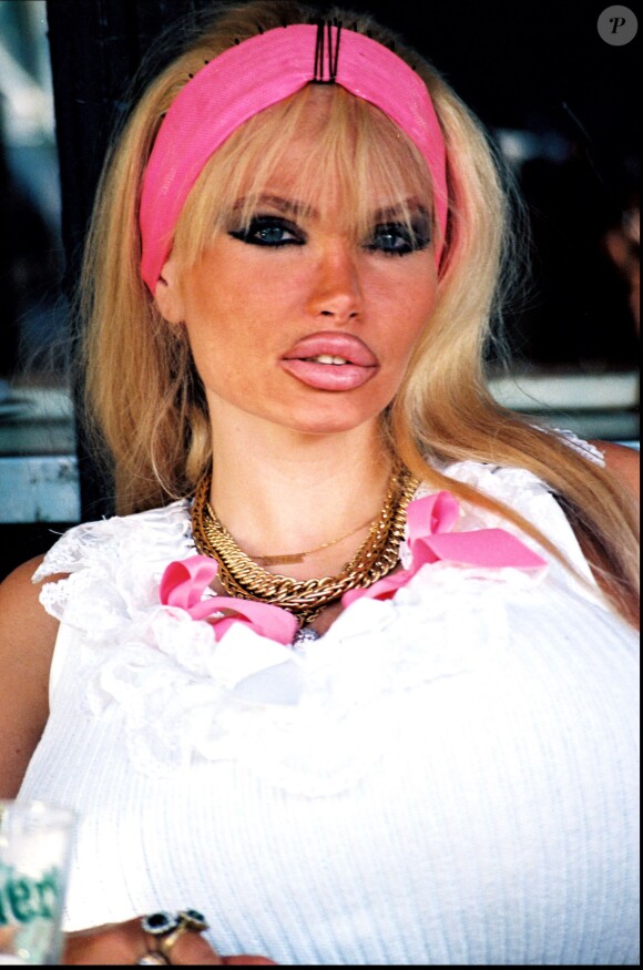 Photo Lolo Ferrari Paris En Janvier 1996 Purepeople Photo Lolo Ferrari Paris En Janvier 1996 Purepeople