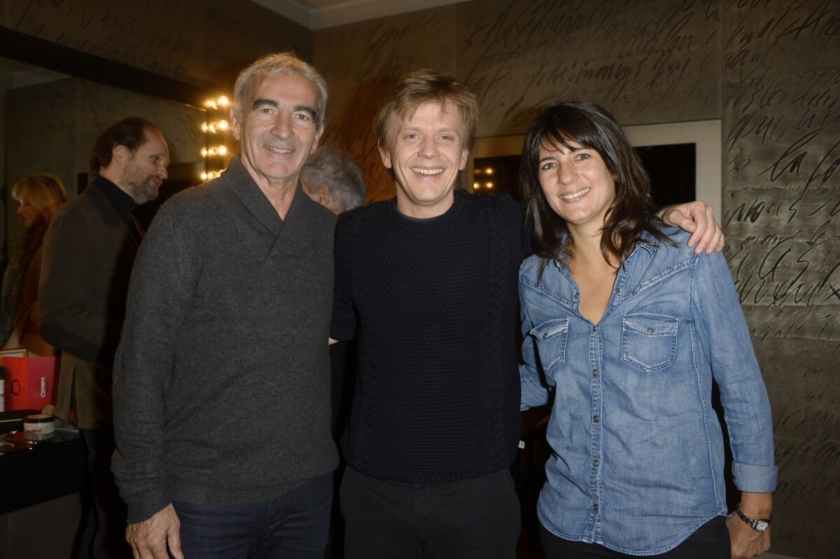 Photo : Raymond Domenech, Alex Lutz et Estelle Denis en backstage du ...