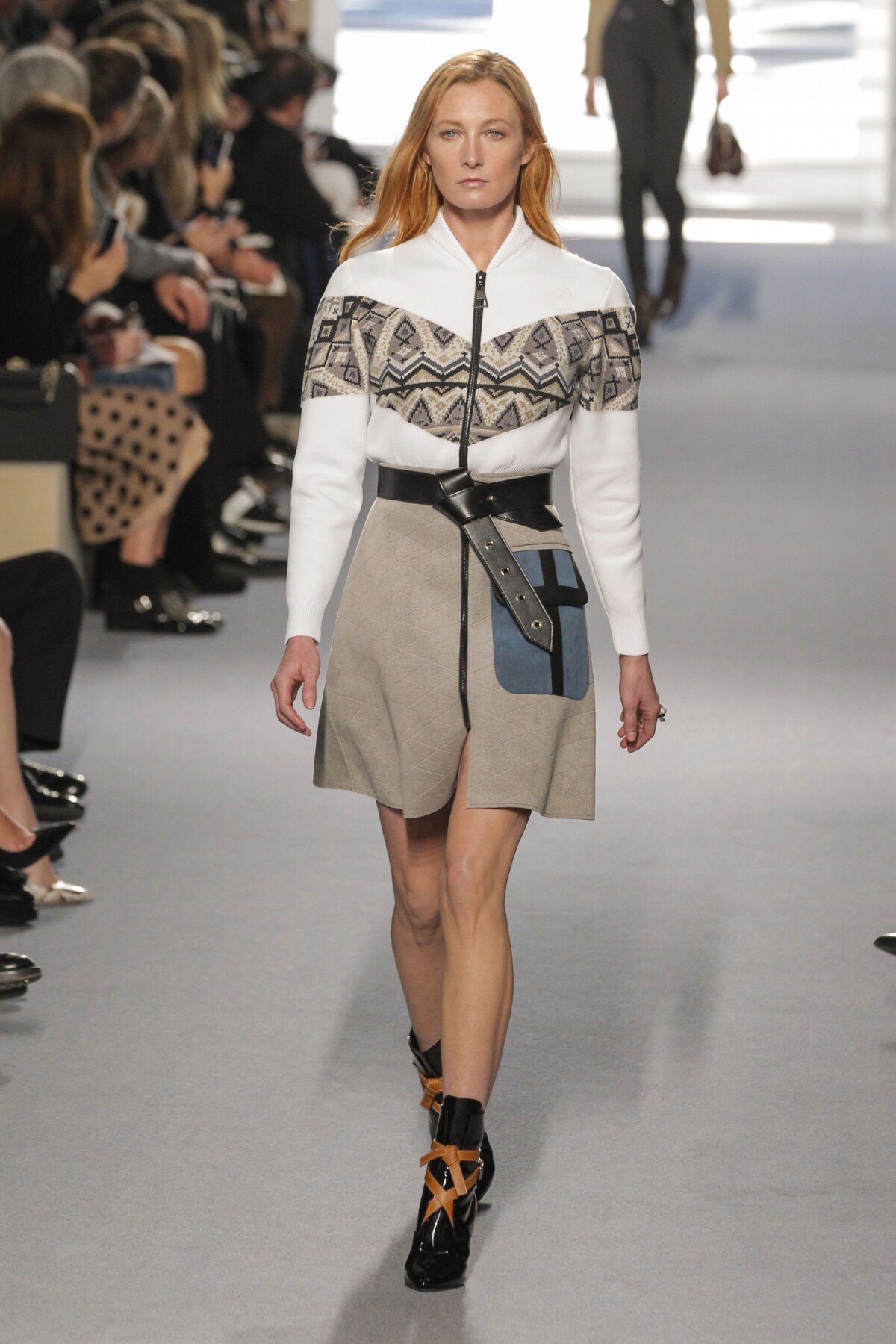 Photo : Maggie Rizer lors du défilé Louis Vuitton automne-hiver 2014-15 ...