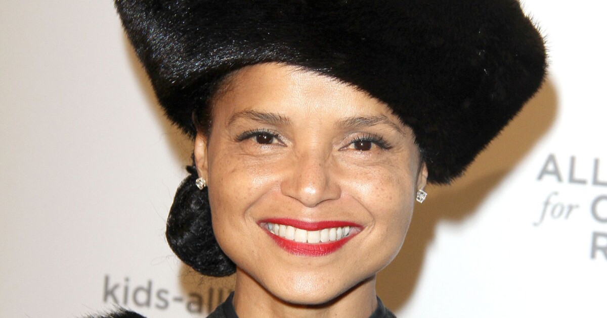 Les Feux de l'amour : Victoria Rowell attaque la production pour ...